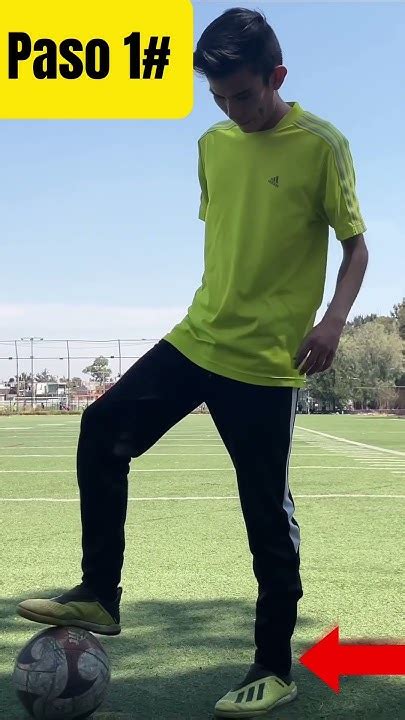 Aprende Esta Jugada Facil Para Burlar A Tu Rival⚽️🔥futfutbolshorts