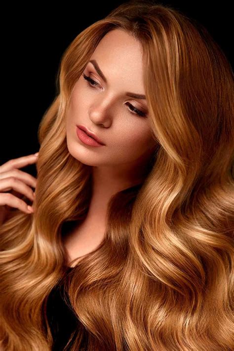 Gentle And Rich Honey Blonde Hair Color To Add Some Sweet Shine To Your