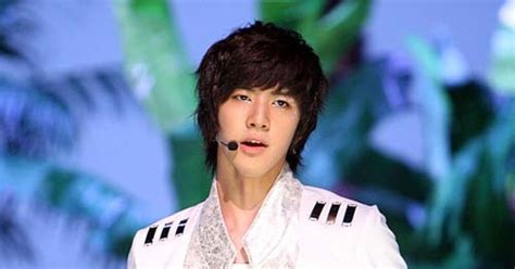 [포토엔]엠블랙 천둥 카리스마 넘치는 강렬한 무대~