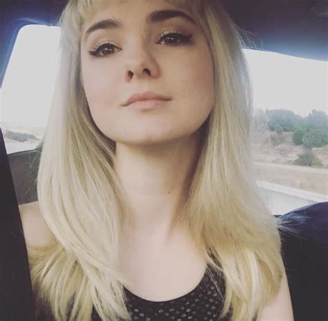 Pale Cutie 3 Scrolller