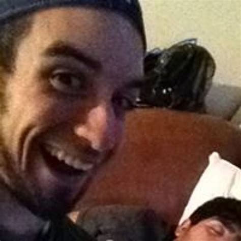 Stream Reinaldo Enrique Naranjo Music Listen To Songs Albums