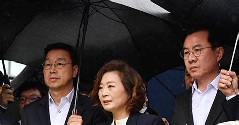 일본대사관 찾은 민주당 후쿠시마원전대응단 포토