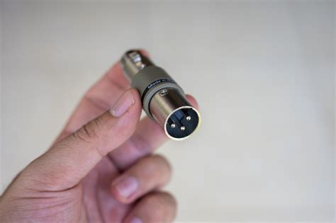 Chọn mua microphone Condenser hay Dynamic