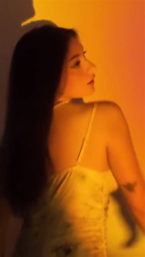 College Girl In Dress Ig Eporner