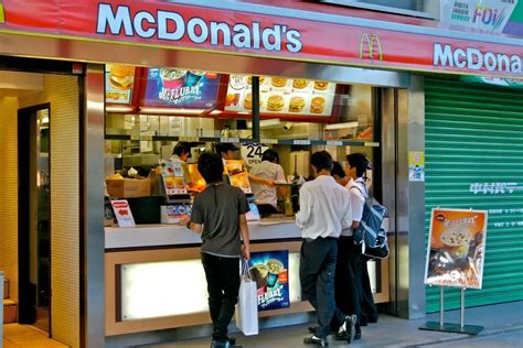 Mcdonalds Phases Out Self Serve Soda Stations What It Means For