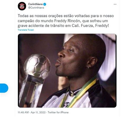 Гравці національної збірної тренери та футбольні особистості надсилають повідомлення про