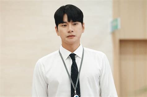 Marry My Husband › Lee Yi Kyung As Park Min Hwan 내 남편과 결혼해줘 Kdrama【2024】