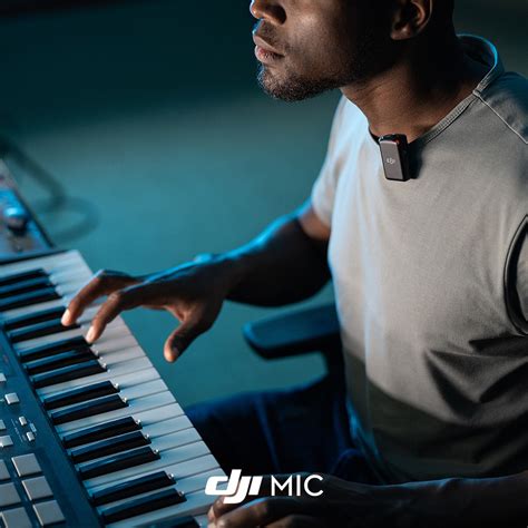 Dji Mic Elevated Audio On The Go Dji 마이크는 컴팩트한 크기 가벼운 무게를 갖춘 강력한 무선 마이크 시스템입니다 최대 250m 거리에서