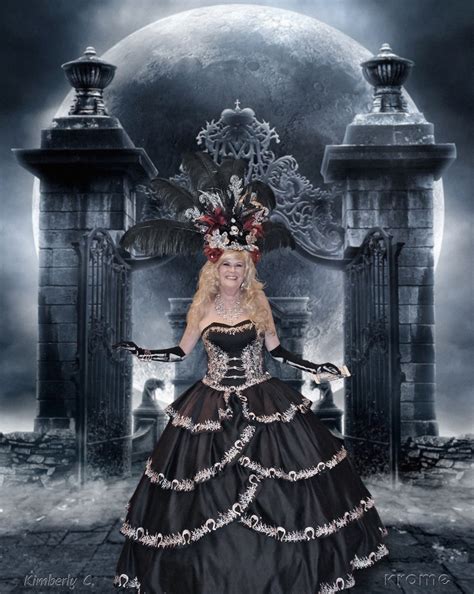 Pin By Kimberly Carlisle On Halloween Victorian Dress Dress Fashion