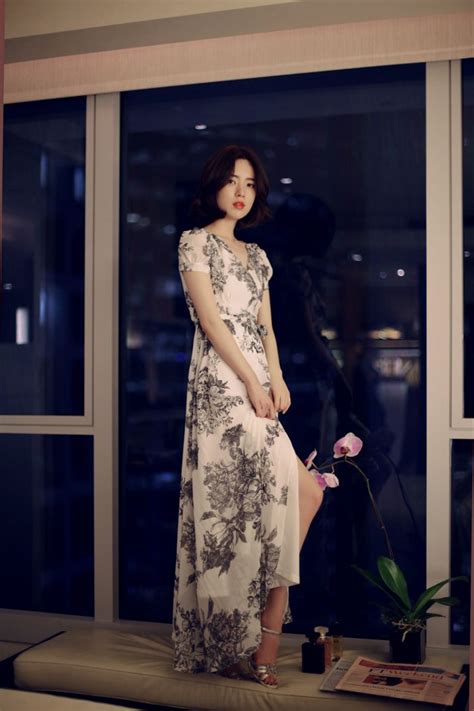 Ͻ ǰ ܵǾ ϴ 여자 패션 패션 스타일 모델