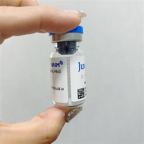 세가지소원 홍대점 오영주원장 이번 달부터 런칭하게된 쥬베룩 주사 앰플이에요 Pla성분 이