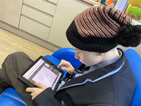 Computing Digital Art The Hangout Delph Side Community Primary School