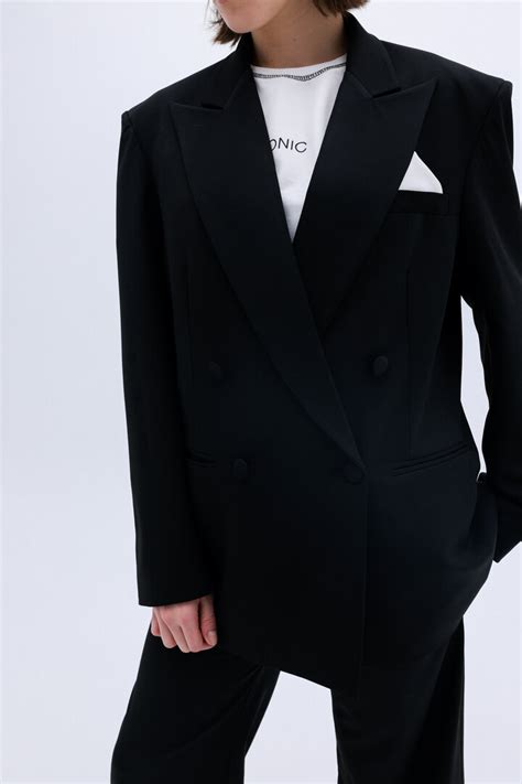 Matters Sustainable Unique Handcrafted Pieces Blending Diverse