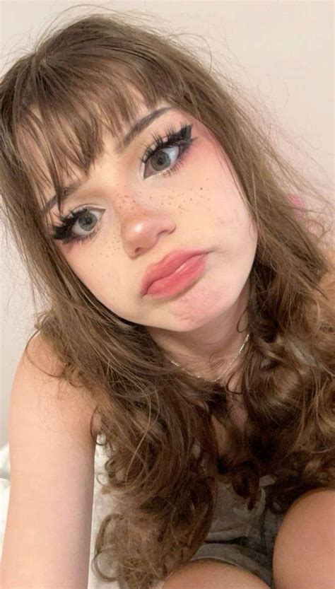 Discover 12 Exciting Festival Makeup Looks For 2025 Fashion Tips