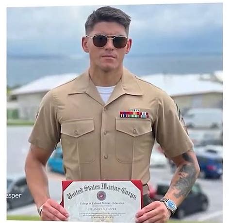 Hunky Chef Introduces Pinoy Food To Foreign Audience In Socmed Pep Ph