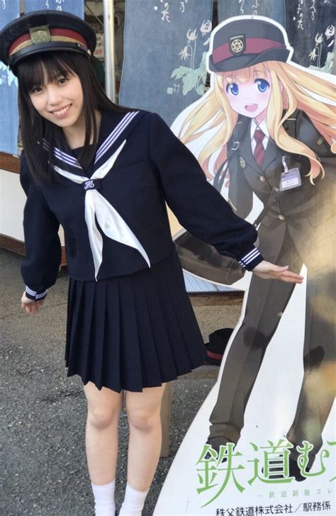 岩田陽菜 白ソックスな紺色セーラー服画像 Cute Costumes Jpop Cheer Skirts Riding Helmets