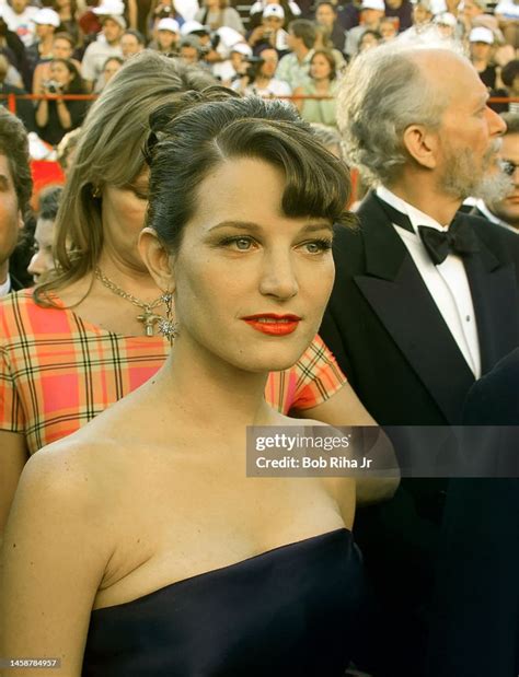 Bridget Fonda At The Academy Awards March 23 1998 In Los Angeles