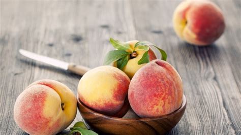 في موسمه 10 فوائد صحية للخوخ ستبهرك