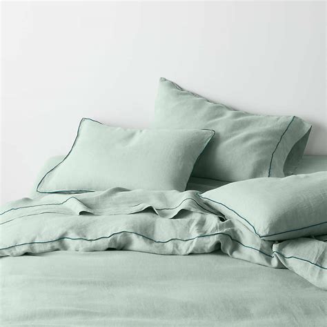 New Natural Hemp Merrow Stitch Verte Green Queen Bed Sheet Set Reviews Crate And Barrel