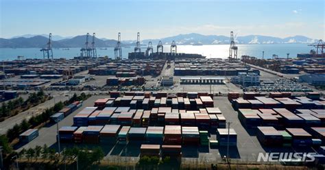 광양항 화물연대 운송 재개로 컨테이너 물동량 회복 중종합