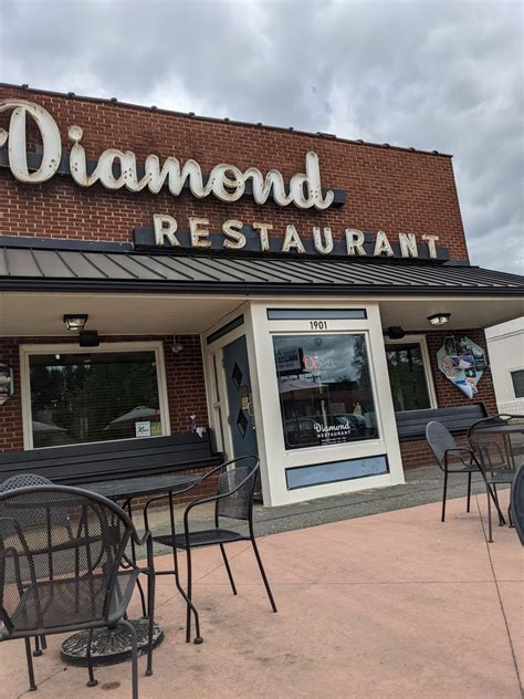 A Review Of The Diamond Restaurant In Plaza Midwood Eat It Charlotte