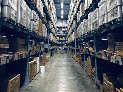 Self Storage Vs Warehouse Storage Mark S Moving Storage