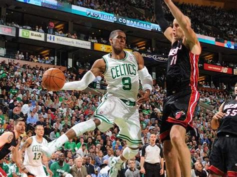 重排nba歷史傳球最騷的5個球員，保羅無緣前五，榜首之人無爭議 每日頭條