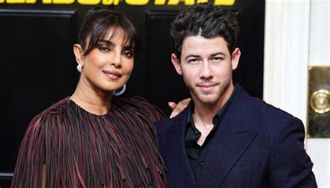 Nick Jonas Introduces Wife Priyanka Chopras Hindi Hype Song With Joe