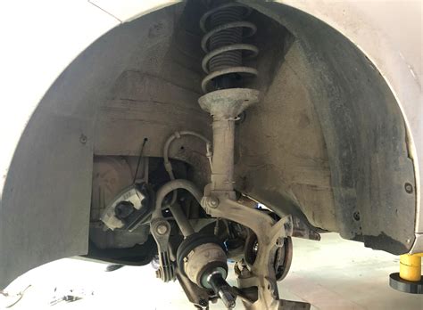 减震器的工作原理是什么？ 知乎