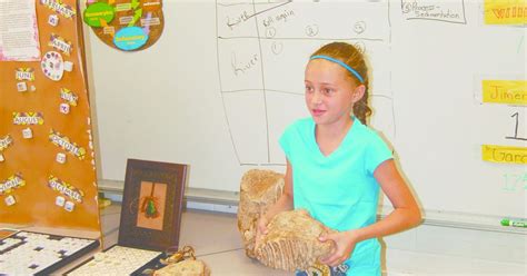 George West Isd Sixth Grader Presents Dinosaur Bones Her Great