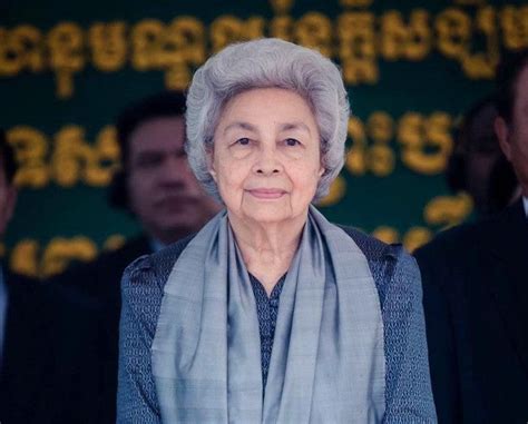 សម្ដេចព្រះមហាក្សត្រី ផ្ញើសារលិខិតប្រសិទ្ធពរជ័យជូនសម្ដេចតេជោ ហ៊ុន សែន