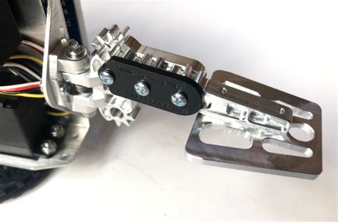 Gripper 30 Assembly Instructions → Assemble The Arms Parallax Learn