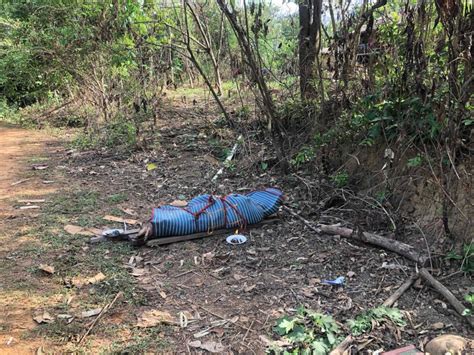 ဖူ့ချိမူစခန်းမှ ထွက်ပြေးသည့် စစ်ကောင်စီတပ်သားများ ကိုယ်ဝန်ဆောင်အမျိုးသမီးတစ်ဦးအပါအဝင် ဒေ သခံ ၄