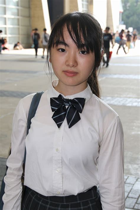可愛い女の子のワイシャツコーディネート