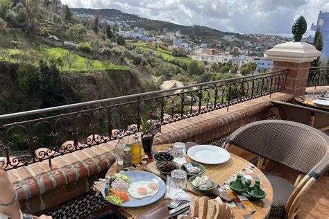 How To Take A Day Trip To Chefchaouen Morocco Life In The Fast Jane