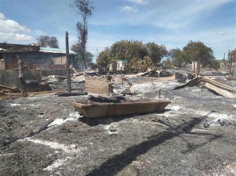 မြင်းမူမြို့နယ်ရှိ ဂုံညှင်းဆိပ်ရွာကို စစ်တပ်က မီးရှို့ဖျက်ဆီးမှု နေအိမ် ၁၈၀ ကျော် ပြာကျ၊ ယနေ့