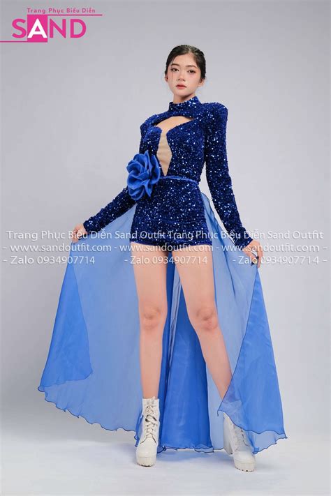 Set Jumpsuit Kim Sa Xanh Dương Kèm Tà Hoa Hồng Sand Outfit