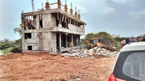 Pune Encroachment वक्फ बोर्डाच्या जमिनीवर झालेलं अनधिकृत बांधकाम