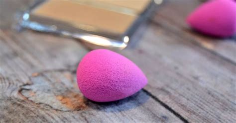 Woman Issues Makeup Sponge Warning After Finding Growth Inside Hers YorkshireLive