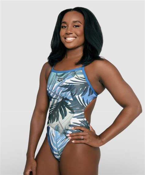 Simone Manuel R Swimmerbabes