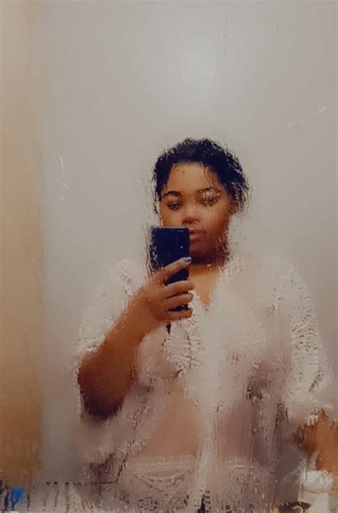 Mirror Selfies 4 Pics Xhamster