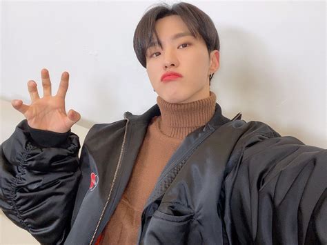 세븐틴 Seventeen On Twitter Seventeen Hoshi Seventeen Hoshi