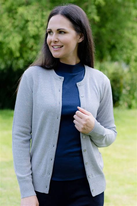Poppy Merino Wool Cardigan Womens Classic Cardigans Carr And Westley
