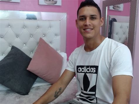 Thomas Peyton Cam Model Free Live Sex Show And Chat Stripchat