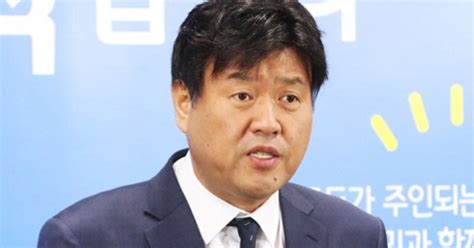 김용 유동규 이어 남욱에게도 ‘측근 변호사 소개