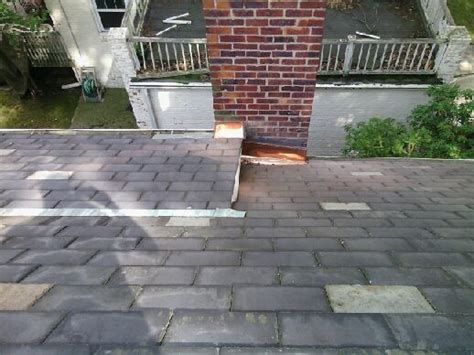 Shingle Roof To Be Repaired Roof Shingles Shingling Homeowner