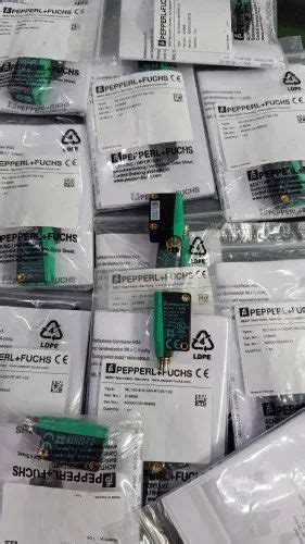 P F ML100 8 H 350 RT 95 102 NBB8 18GM50 E0 NBN8 12GM50 A2 V1 NJ1 5 6 5 40 E2 V3 NBN8 18GM40 Z0