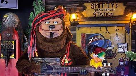 Animatronics In Halloween Costumes Hey Mr Bassman Space Man And More