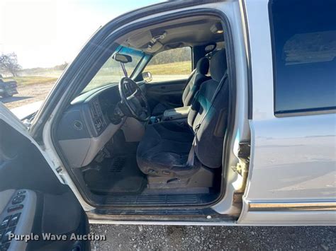 2000 Gmc Yukon Xl 2500 Suv In Independence Ks Item Ix9560 Sold