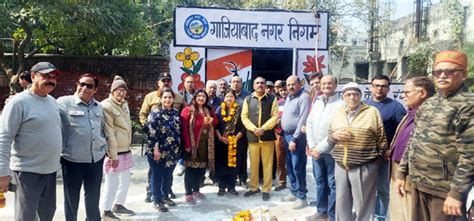 नाली और फुटपाथ निर्माण कार्य का पार्षद कुसुम मनोज गोयल ने किया उद्घाटन